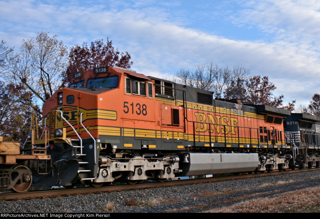 BNSF 5138